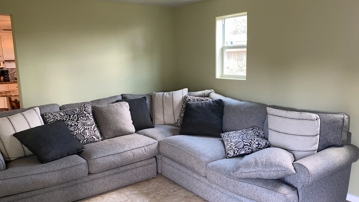 Rio Grand Valley Two Bed Room Beautiful Apartment - Harlingen, TX