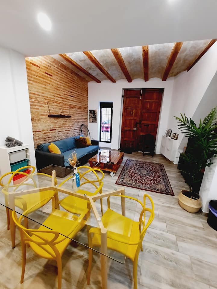 Typical And Cosy Apartment In Cabanyal Vt-51853-v - Valencia