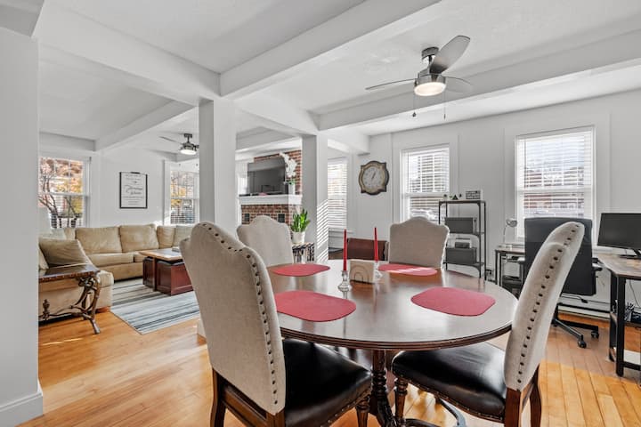 Charming & Historic 2br Oasis In Downtown Luxury - Manchester, NH