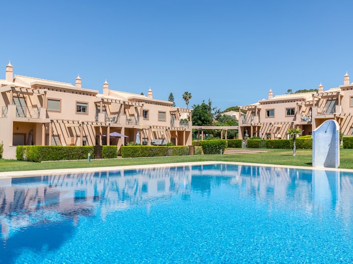 Hali Villa, Albufeira, Algarve  !New! - Albufeira