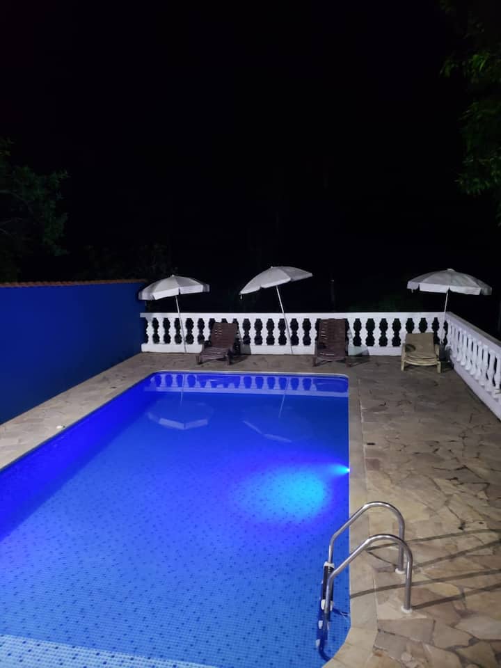 Lugar Encantador Com Piscina - Itatiba