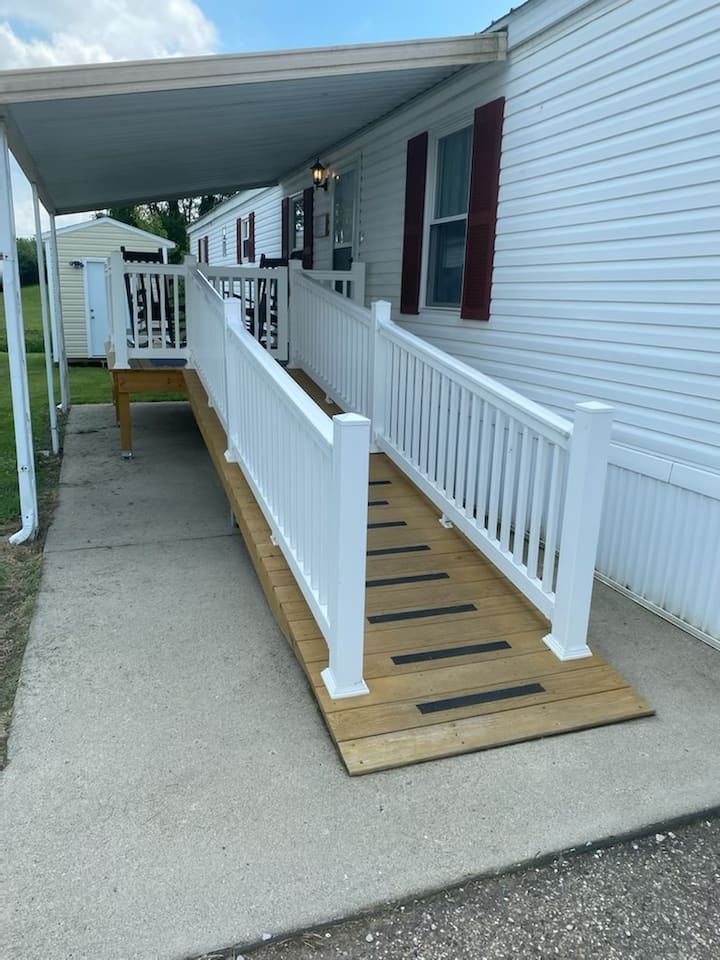 3 Bedrooms, 2 Full Bathrooms,  In City Limits. - Mount Vernon, OH