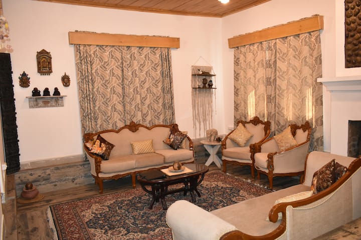 The Heritage Charm - Patnitop