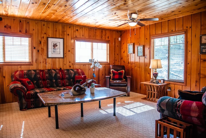 Bass Lake Cabin Getaway Hot Tub & Game Rm! - Bass Lake, CA