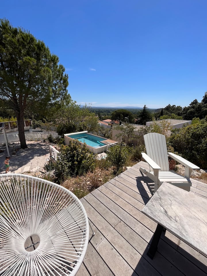 Agréable Villa Avec Vue Et Piscine Proche Avignon - Avignon