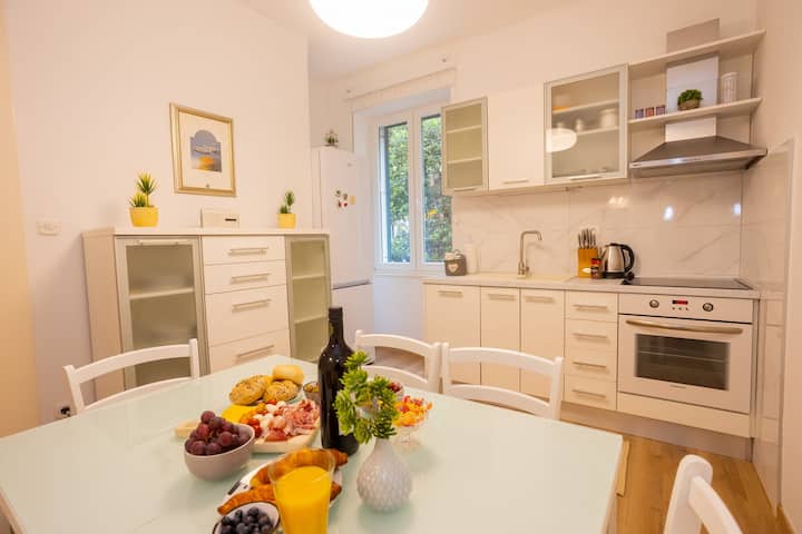 Apartment Vallis Near Bacvice Beach - Split