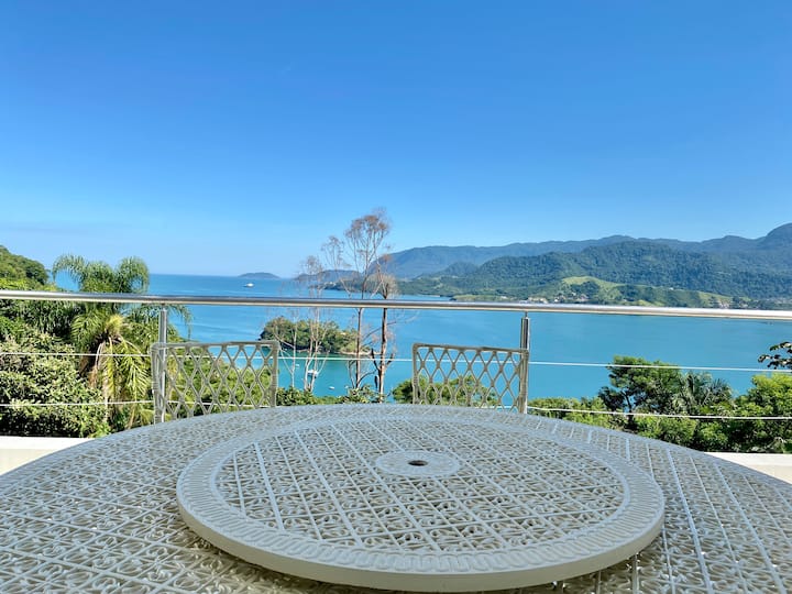 Casa Com Vista Espetacular Para O Mar  De Ilhabela - Ilhabela