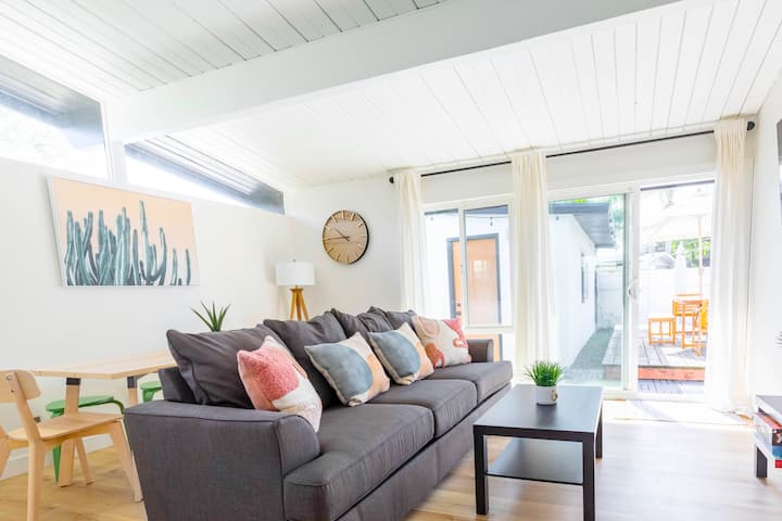 5 Miles To Disneyland - Modern Home And Pool Table - Placentia, CA