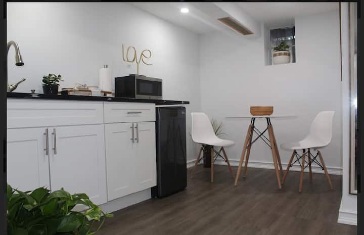 Lovely Studio 5 Minutes Away From Lga Airport. - Astoria - Queens NY