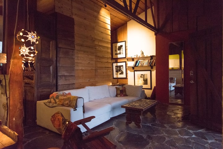 Rustic Charm - Great Location - Cozy & Quiet - San José