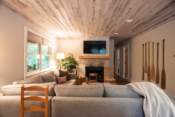 Little Glen-updated Cabin Minutes From Glen Arbor - Glen Arbor, MI