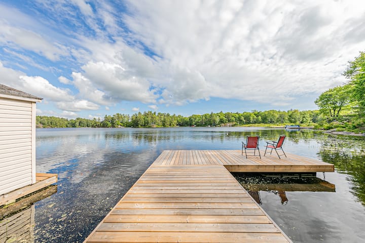 Cozy Lake Front Entire Cottage @ Muskoka - Muskoka District Municipality