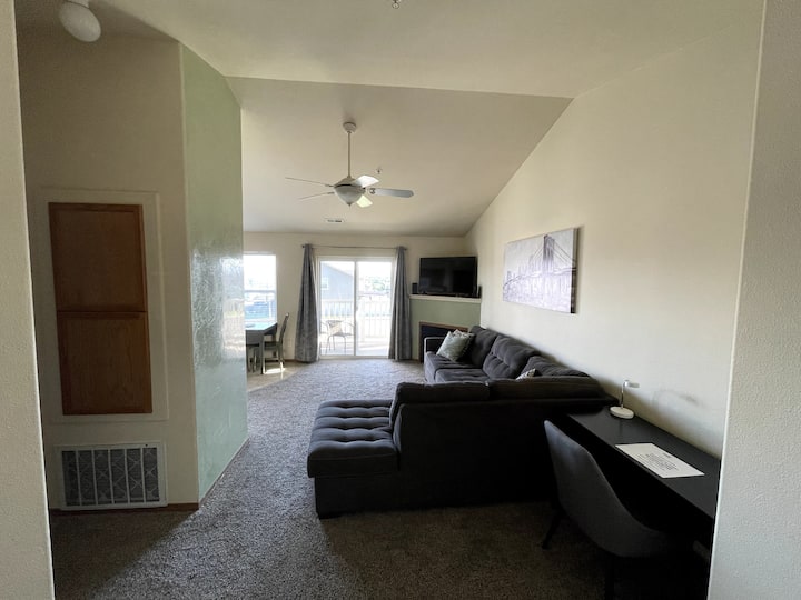 Lovely 2 Bedroom 2 Bathroom Condo With A Park View - Pasco, WA