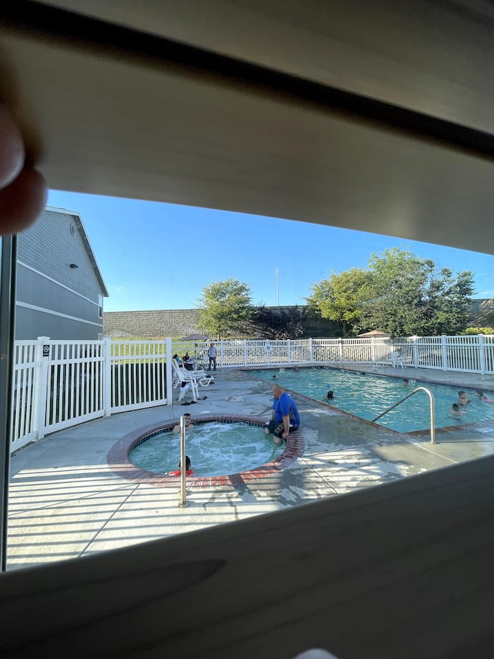 West Pasco 3 Bed 2 Bath Condo - Pasco, WA