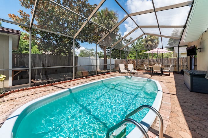 Spacious 3br Pool Home Minutes To Beach Free Wi-fi - Largo, FL