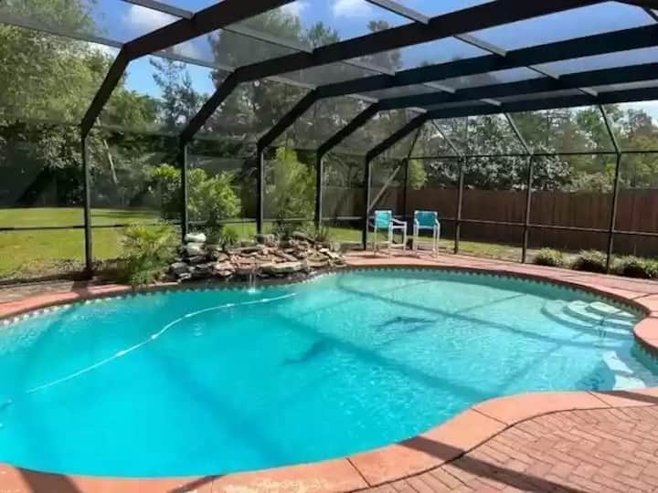 Splash Into Serenity, Pool, Sleeps 12 - Navarre, FL