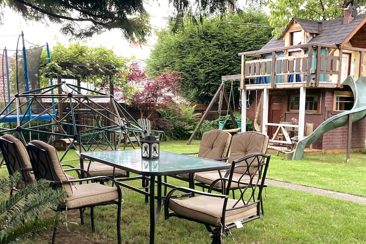 Private Suite & Yard At Heart Of Vibrant Main St - Vancouver