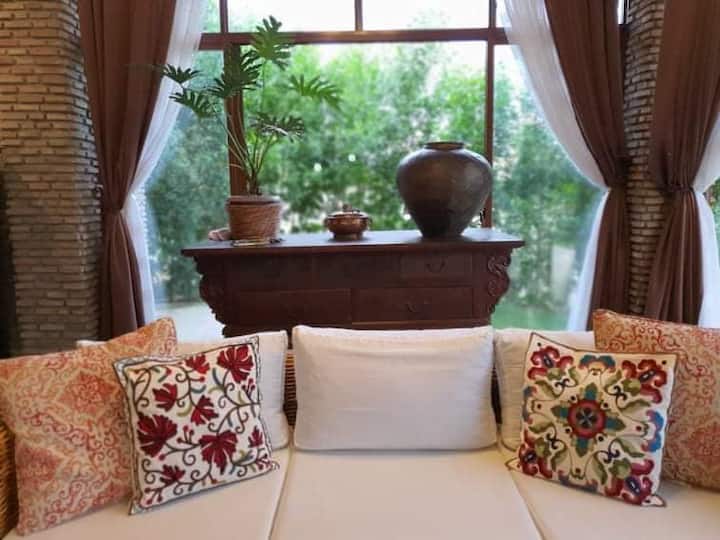 Private With Garden & Pools In Bongabon, N. Ecija - Bongabon
