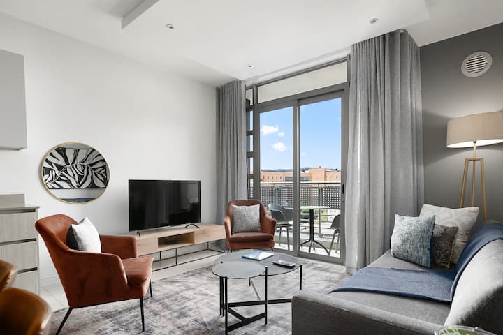 Lovely 2 Bedroom Apartment At The Median - Johannesburg