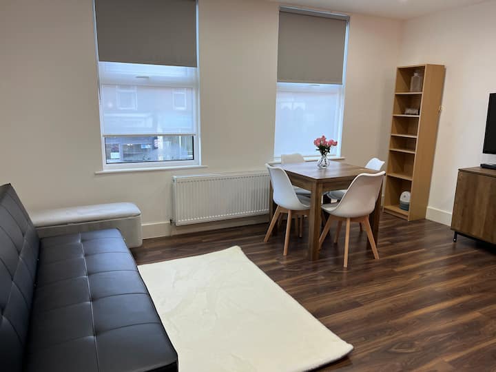 New 2 Bed Flat In Harrow, London - Ruislip