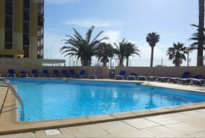 Canet Plage T2 + Cabine Clim Et Piscine - Canet-en-Roussillon