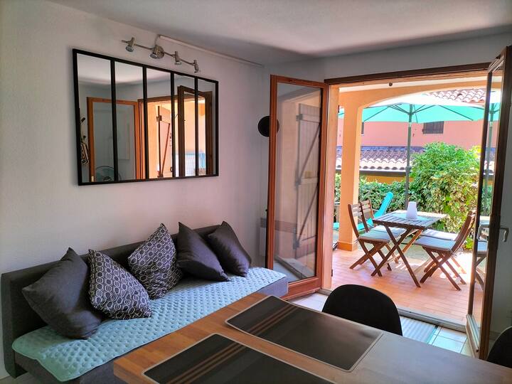 Rez-de-jardin Dans Un éCrin De Verdure - Cavalaire-sur-Mer