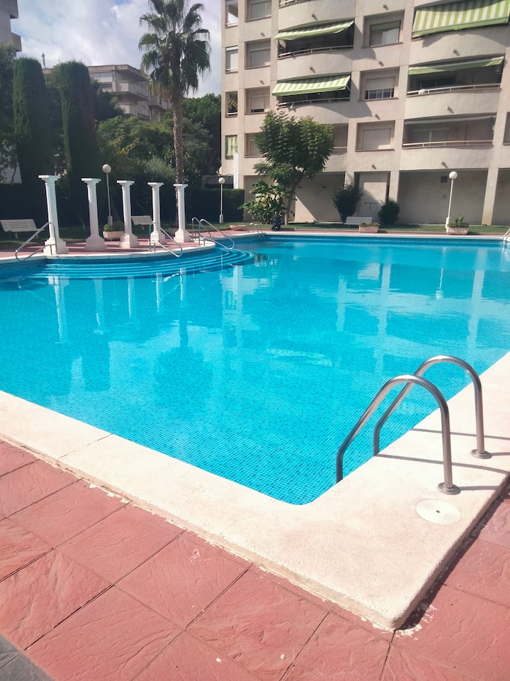 Marathon Playa Capellans, Climatizado, Piscina - Salou