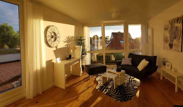 Helle Moderne Maisonette Wohnung, 45qm Dachterasse - Munich