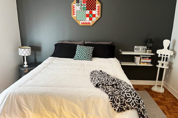 Logement Chaleureux Et Original (310325). - Québec, QC