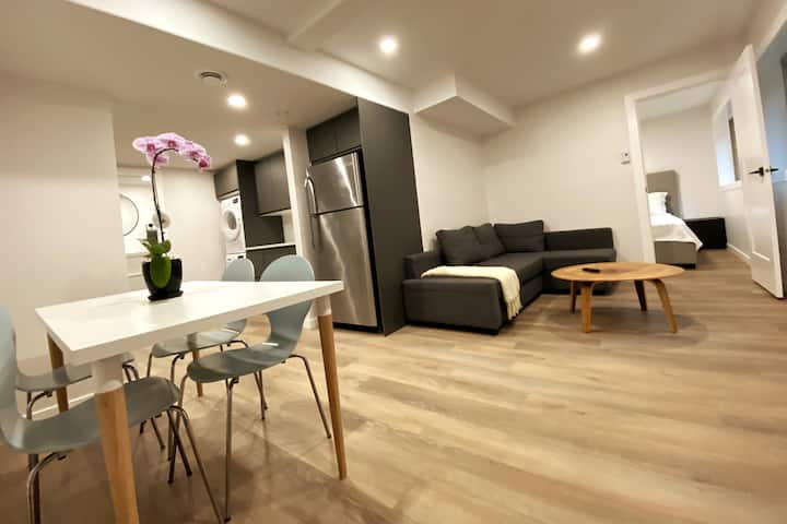1-bdr Suite In Natural Setting Close To Everything - Grouse Mountain