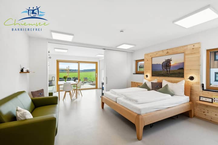 Large 70qm Apartment With Patio 2 Bedrooms Kitchen - Chieming