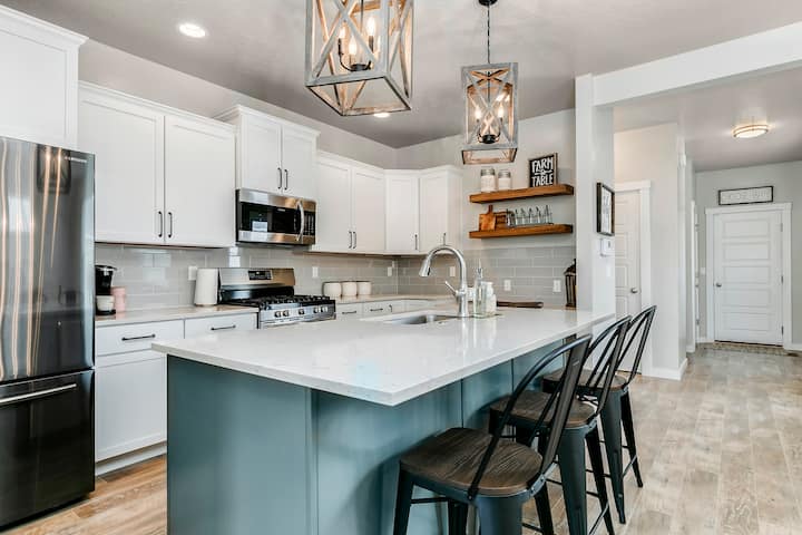 Dreamy Modern Farmhouse *Perfect Location* - Meridian, ID