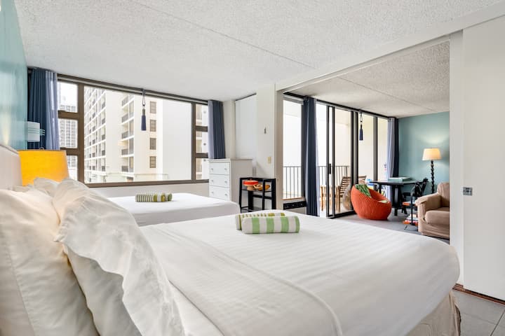 Wb 708 - T2 Condo With 2 Queen Beds & Full Kitchen - Waikiki Aquarium, Honolulu