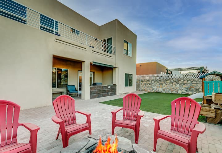 Family Friendly Home Away - Beautiful Views - Las Cruces, NM
