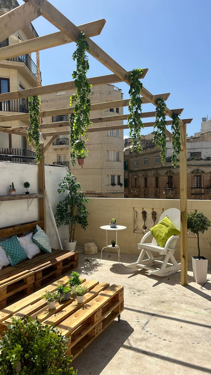 Single Bed In 10-bed Dormitory - Valletta