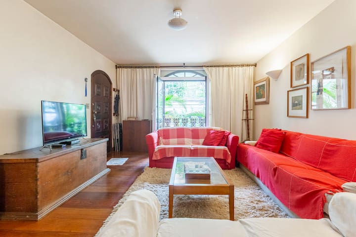 Linda Casa No Coração Da Vila Madalena - Brasil