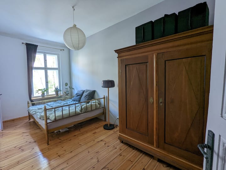 Renovierter Altbau Am Tempelhofer Feld - Berlin