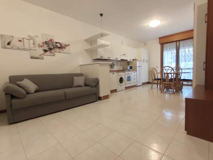 Bafile 18 - 50 Mt Dal Mare - Piazza Marconi - Jesolo