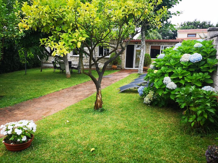 Casa Con Jardín En Cangas De Morrazo, Playa A 400m - Vigo