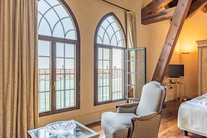 Guesthost - Molino Stucky Residence Suite Caorlina - Wenecja