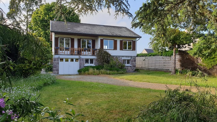 Maison Entière Sur Terrain Privé - Côtes-d'Armor