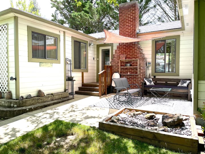 Harmony Cottage -  2bd/1ba, 10 Min From Downtown! - Ashland, OR