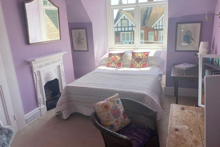 Two Bright And Airy Bedrooms In Beautiful House - Eastbourne