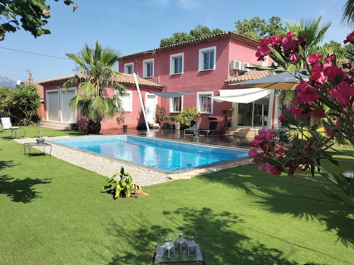 Sublime Villa Avec Piscine à La Crau - Hyères