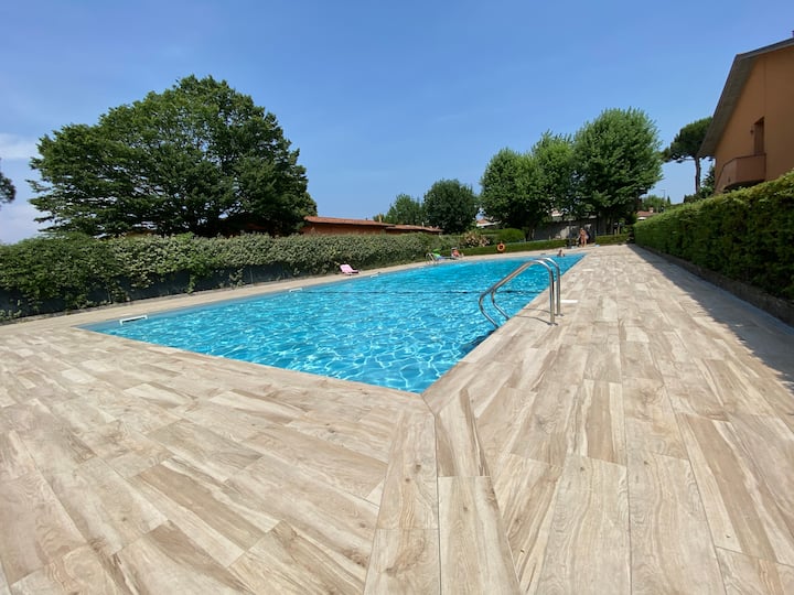 Casa Vittoria Sirmione, King Size Apartment +Pool - Sirmione