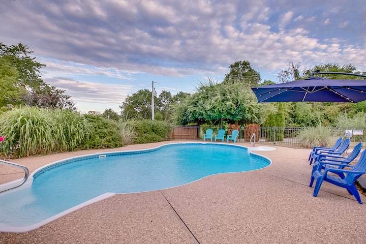 Home With Private Pool & Spa Near Trails & Lakes - Bella Vista, AR