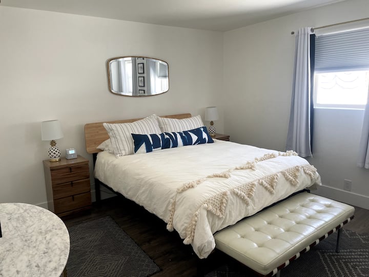 The 505- Stylish Apartment King Bed Downtown Slc - Hogle Zoo, Salt Lake City