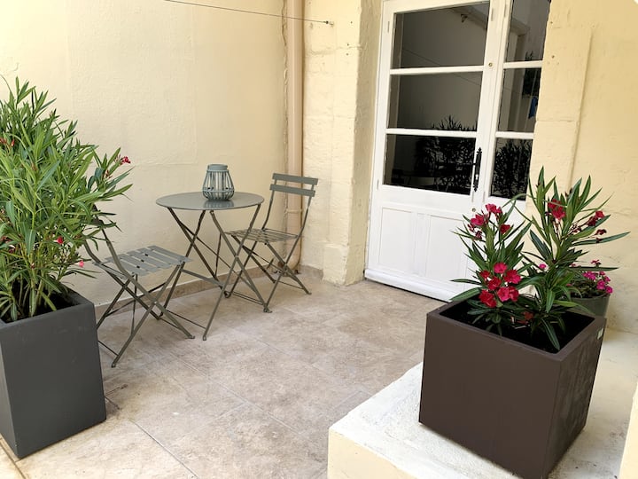 Studio Avec Cour Quartier La Roquette - Arles