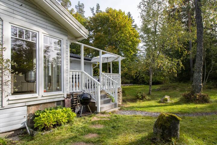 Charmig Lantlig Villa Med Bubbelpool, Nära Badsjö. - Västerhaninge