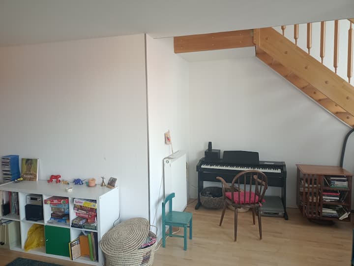 1-zimmer Apartment Mit Bad Und Balkon - 크로이츠베르그